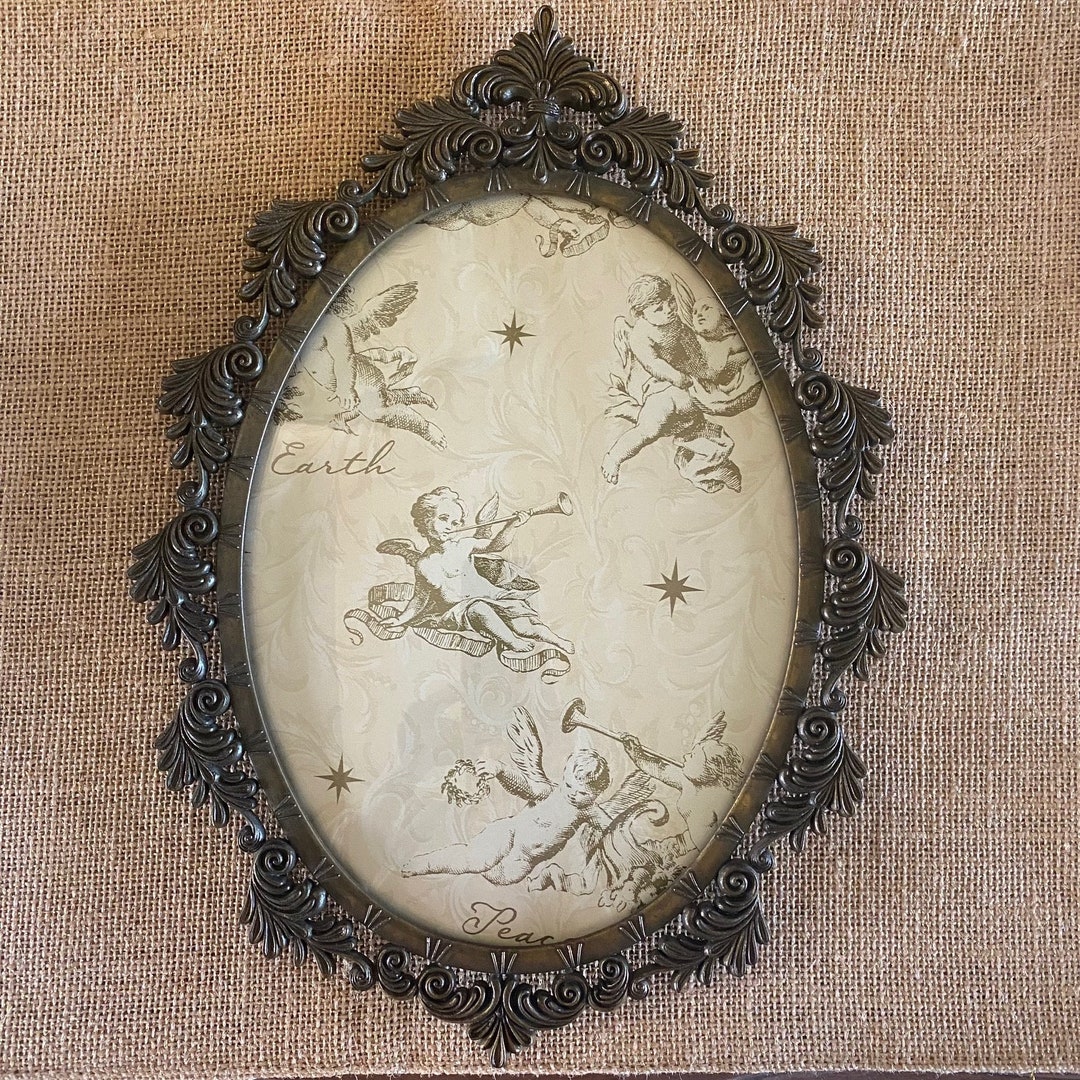 Vintage Rococo Picture Frame, Italian Ornate Convex Bubble Glass Oval ...