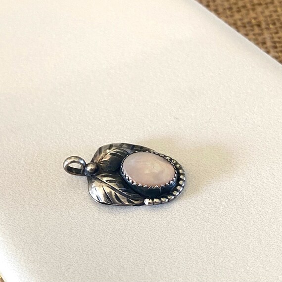 Vintage NAVAJO Sterling Silver Pink MOP Pendant, Sawt… - Gem