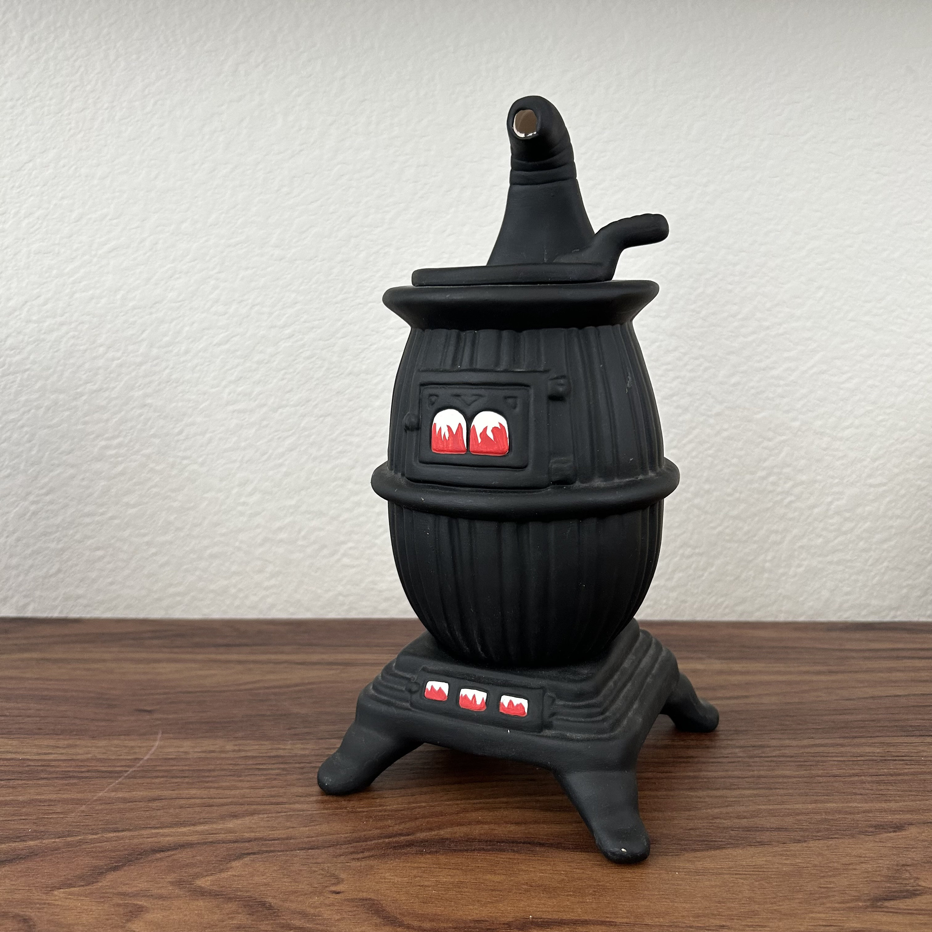 Vintage Miniature Pot Belly Stove Ceramic Figurine - Etsy
