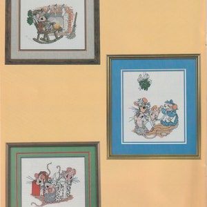 A Merry Mouse Christmas Cross Stitch Chart Booklet 18 Designs by Gloria ...