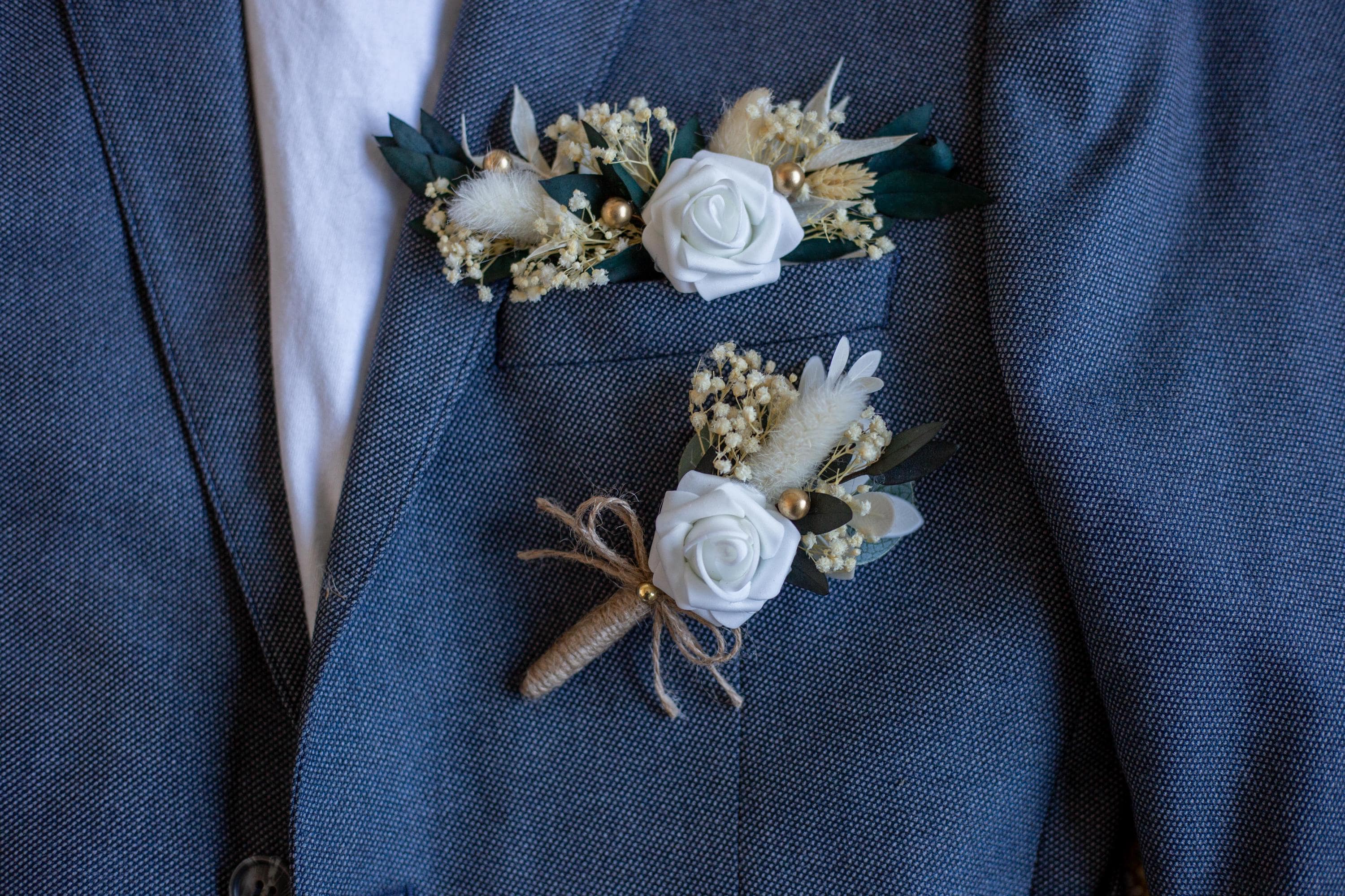 Dried Pocket Boutonnièr Boho Rustic Buttonholes White Green Grooms ...