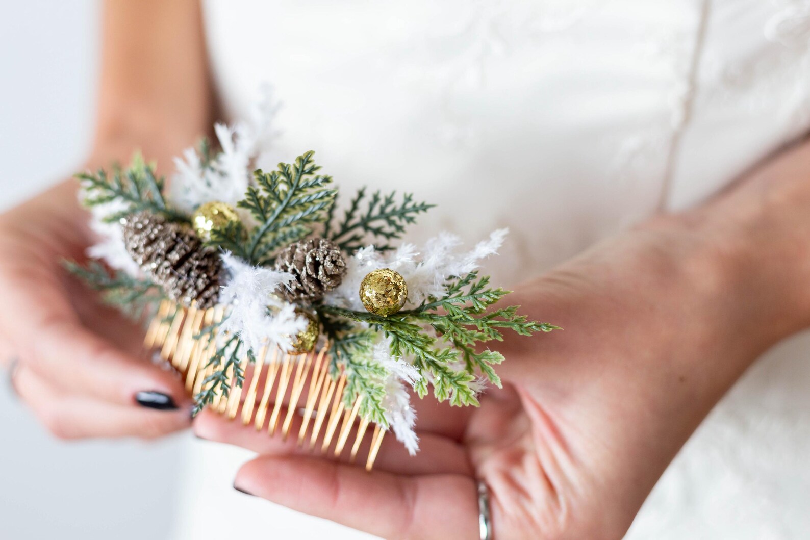 Winter Pine Cone Hair Comb: Rustic Bridal Hairpiece, Christmas Wedding ...