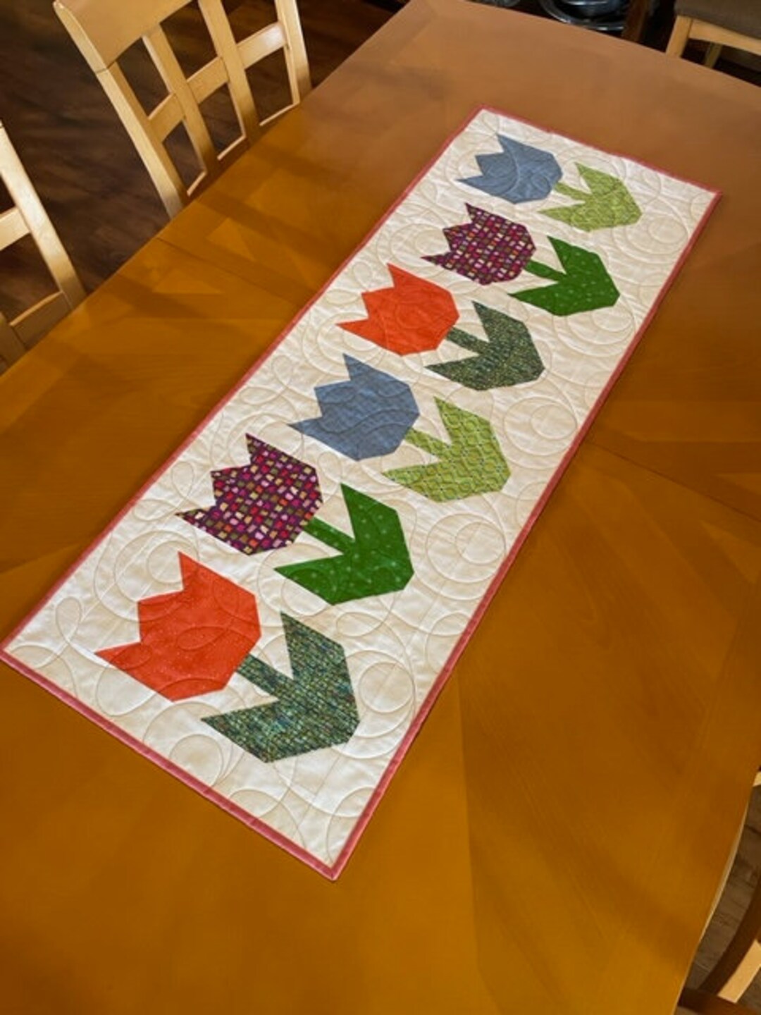 Spring Tulip Table Runner - Etsy