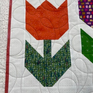 Spring Tulip Table Runner - Etsy