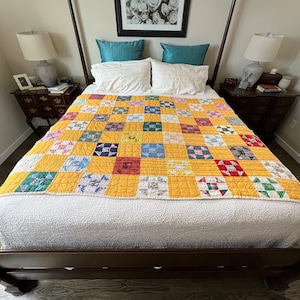 Gorgeous Vintage Cheddar Quilt! 9 Patch Variation Quilt. 58”x72 ...