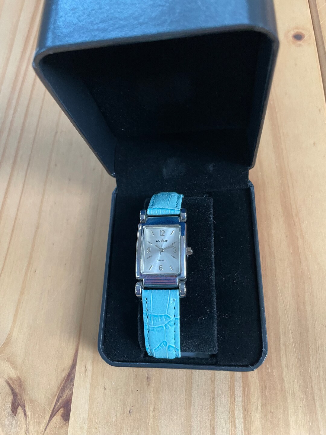 Gossip Ladies Wrist Watch Quartz Movement With Blue Strap in Original ...