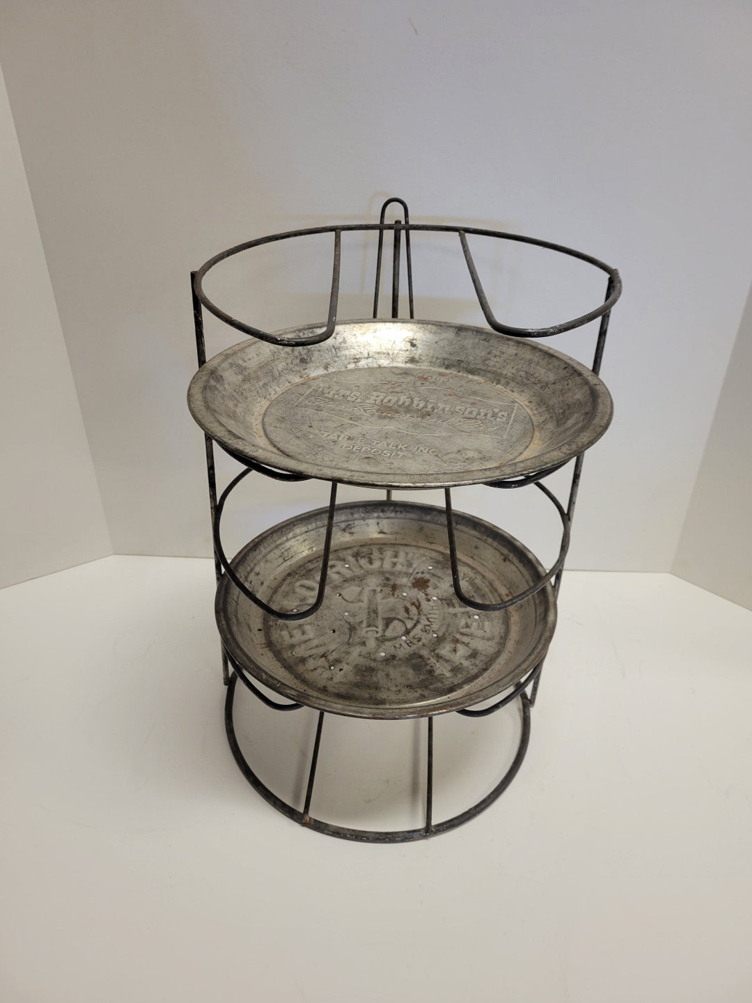 Antique, Pie Cooling Rack With 2 Antique Pie Tins, Mrs. Robbinson's ...