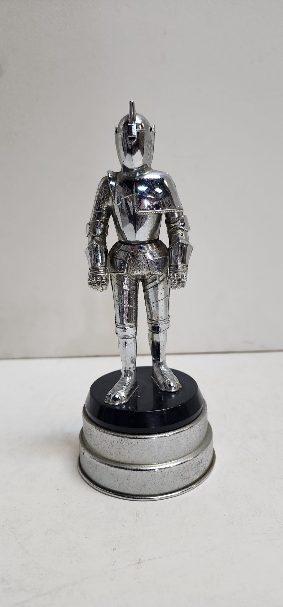 Vintage Knight in Armor Table Lighter Music Box, Circa 1950's - 60's - Etsy