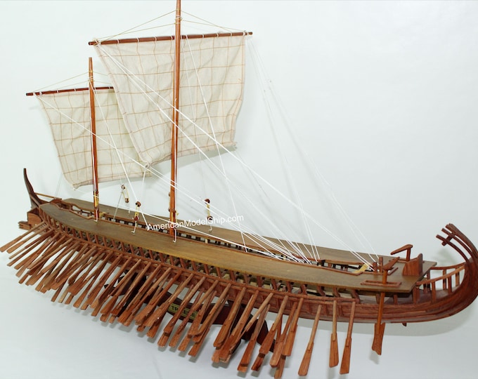 Greek Trireme Ancient Boat of the Phoenicians, Ancient Greeks and ...