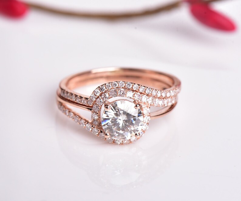 Romantic Wedding Set in 18k Rose Gold Moissanite and Diamond | Etsy