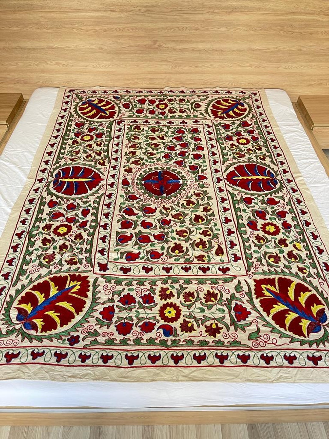 Silk Hand Embroidered Suzani Bed Cover,bed Cover,boho Bedspread,sofa ...