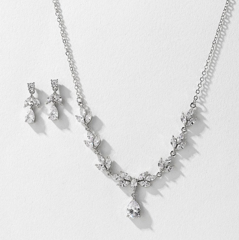 Bridal Simple Necklace Bridal Crystal Necklace Rhinestone - Etsy