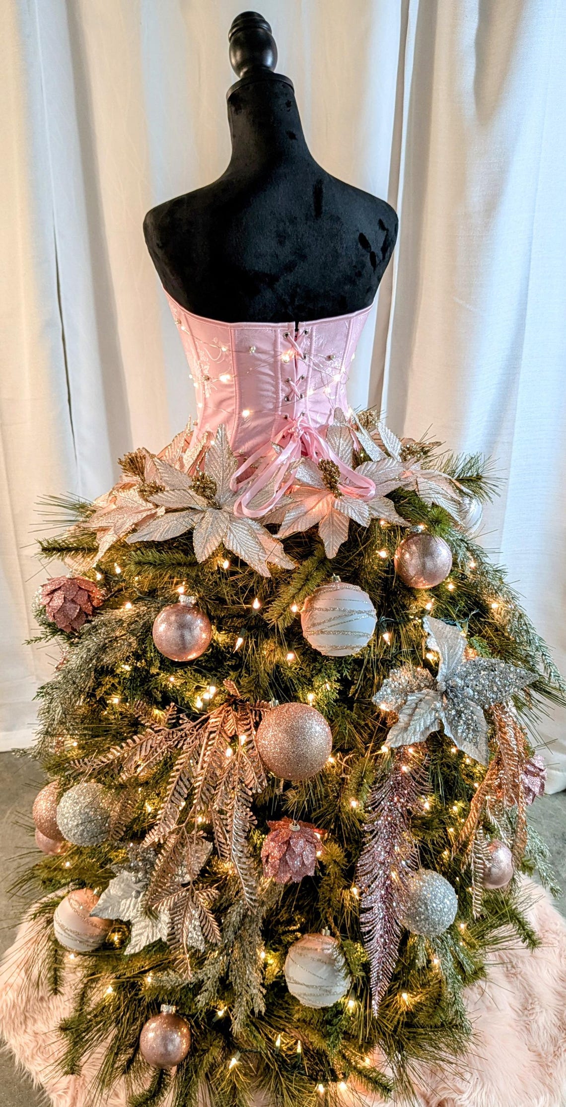 Wisteria Dreams Mannequin Christmas Tree/ Dress Form Christmas Tree - Etsy