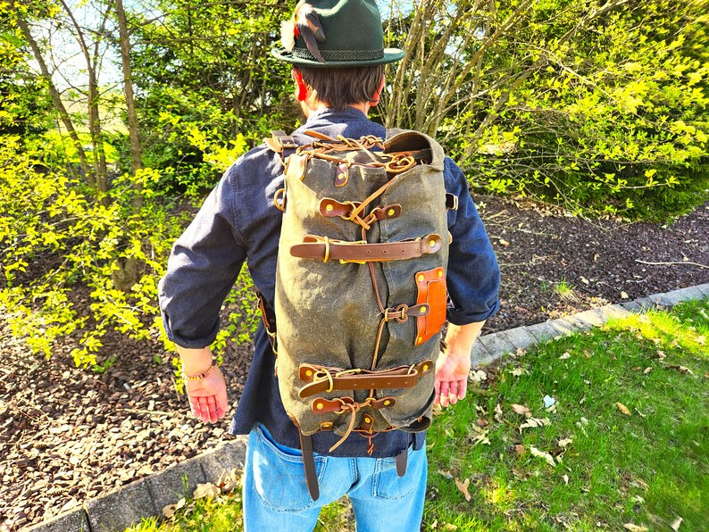 Vintage WW2 Italian Messenger Bag Backpack Waxed Canvas Leather ,filson ...