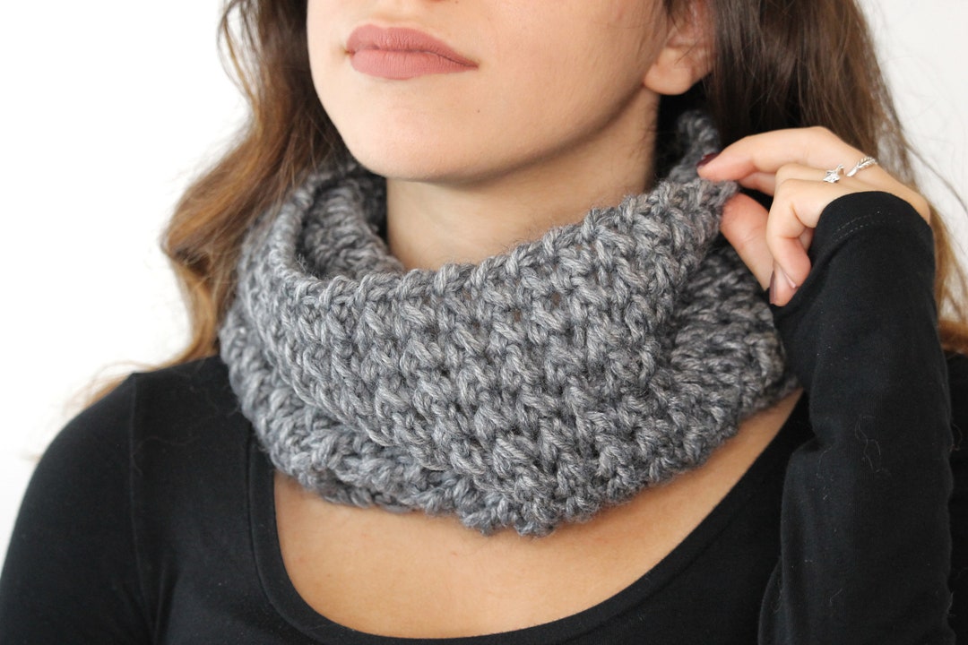 Scaldacollo donna a tubo grigio fatto a mano a uncinetto - Etsy Italia