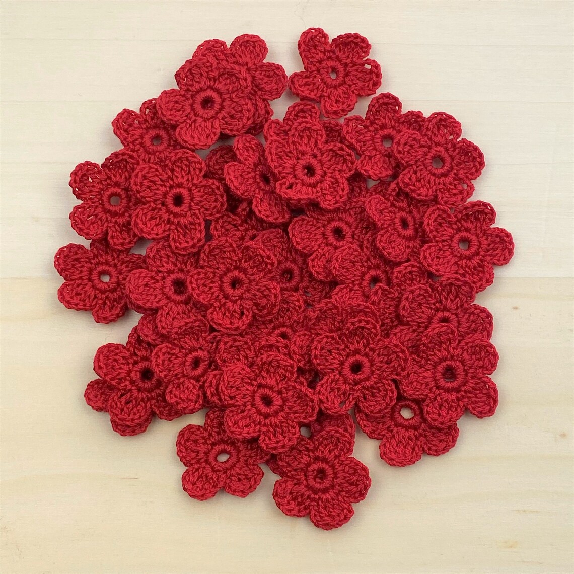 Lot 40 red crochet flowers applique Handmade small flower | Etsy