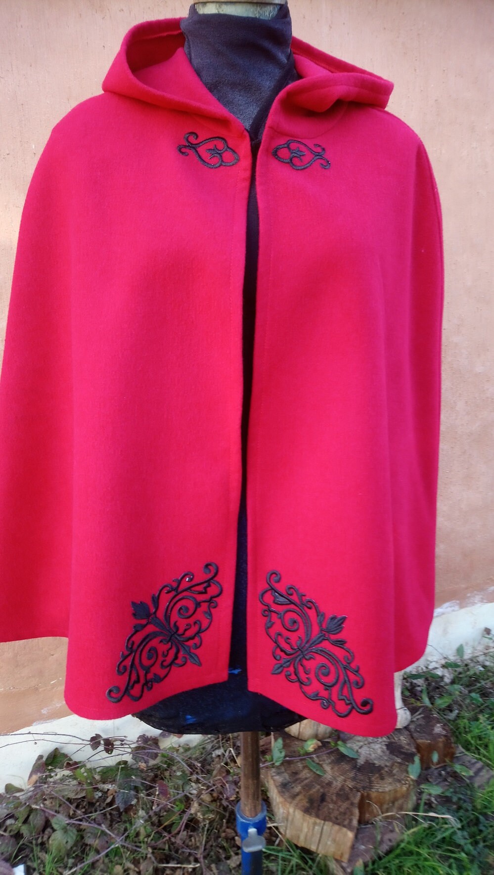 Short Red Cape With Appliques.style Medieval, Steampunk Victorian ...