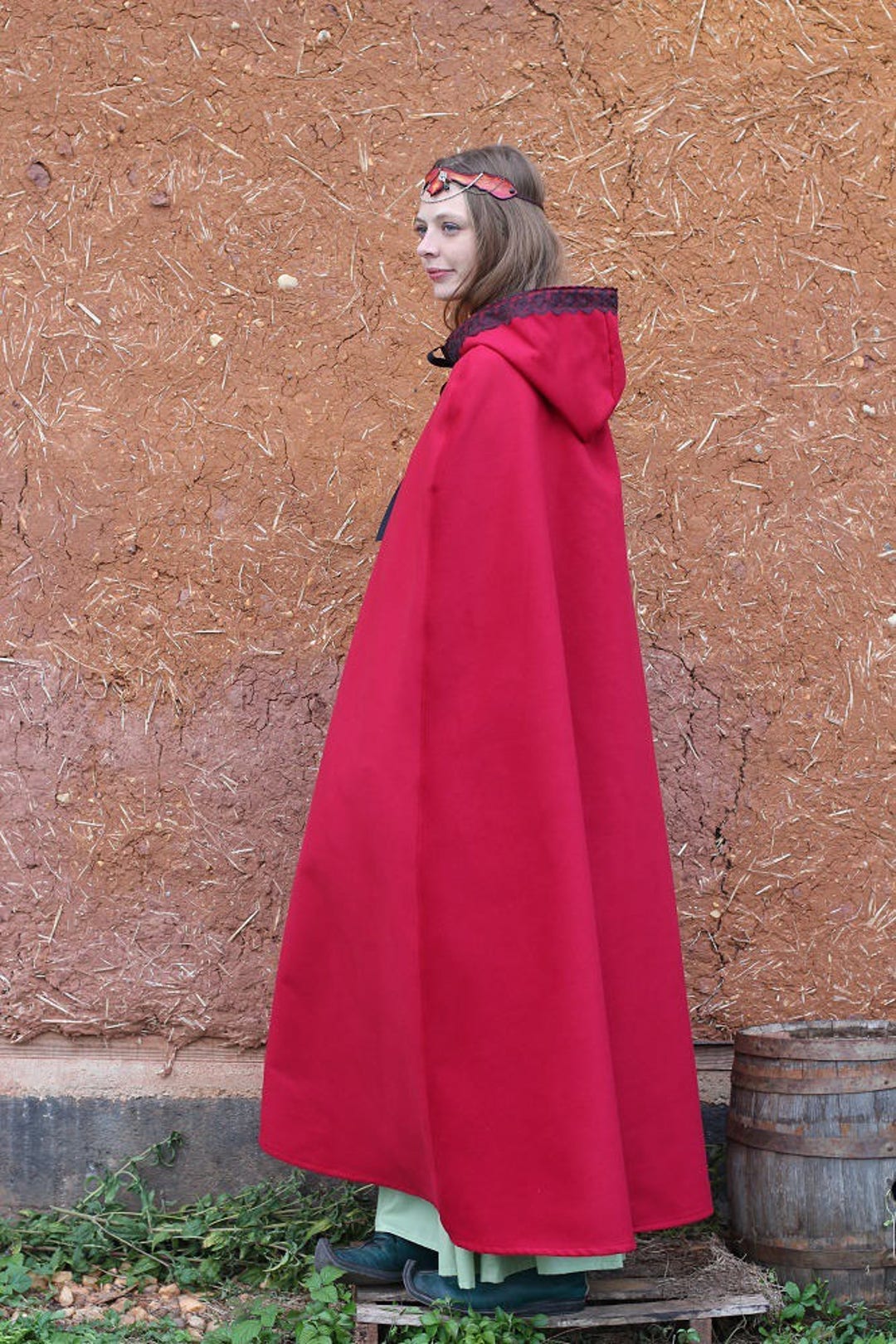 Long Red Cape With Hood Trimmed With Black Lace or Braid in Medieval ...