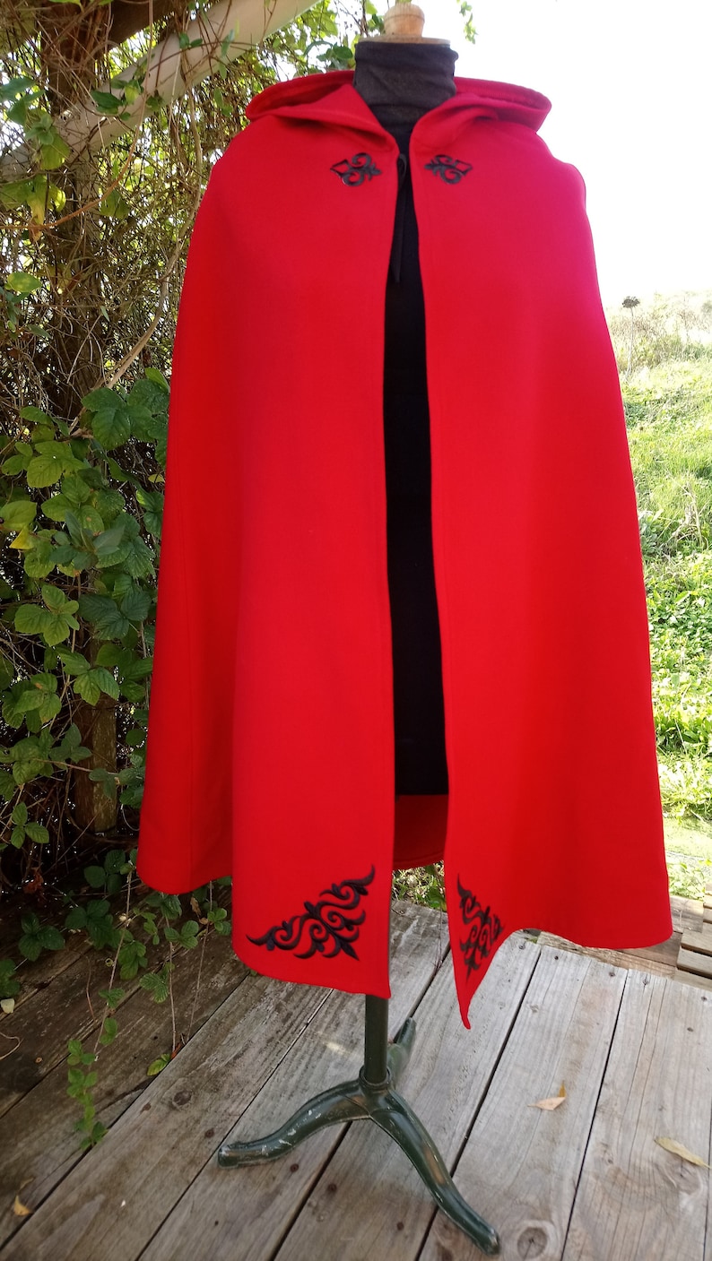 Mid-length Black Cape With Hood and Silver Appliques Cape Diem - Etsy
