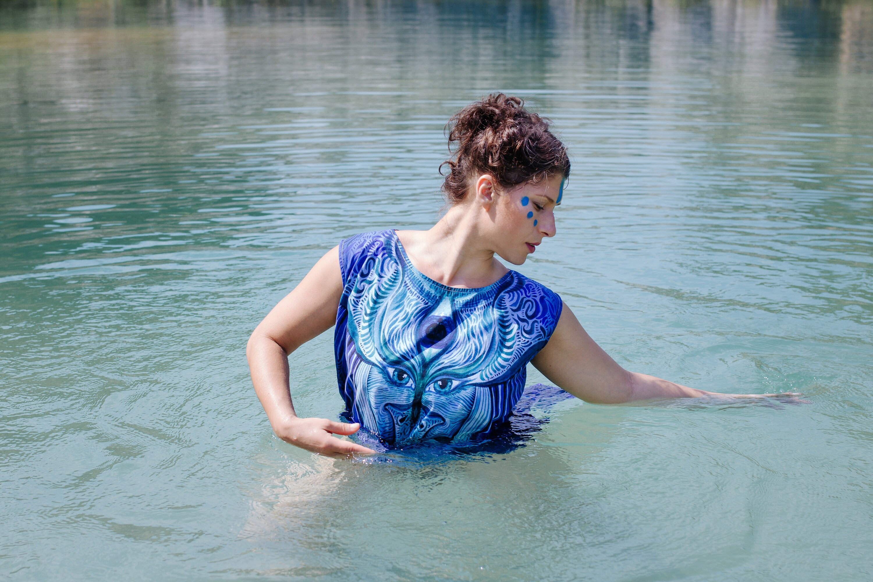 BLUE AVIAN, Organic Cotton, Illustrated, Unique, Women, Top, Boho ...