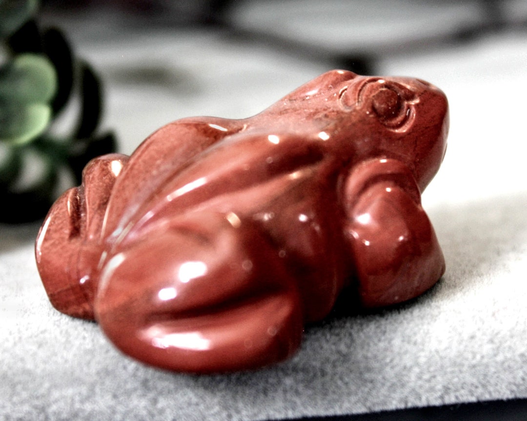Hand Carved Red Jasper Frog Totem - Good Luck Stone Figurine - Etsy UK