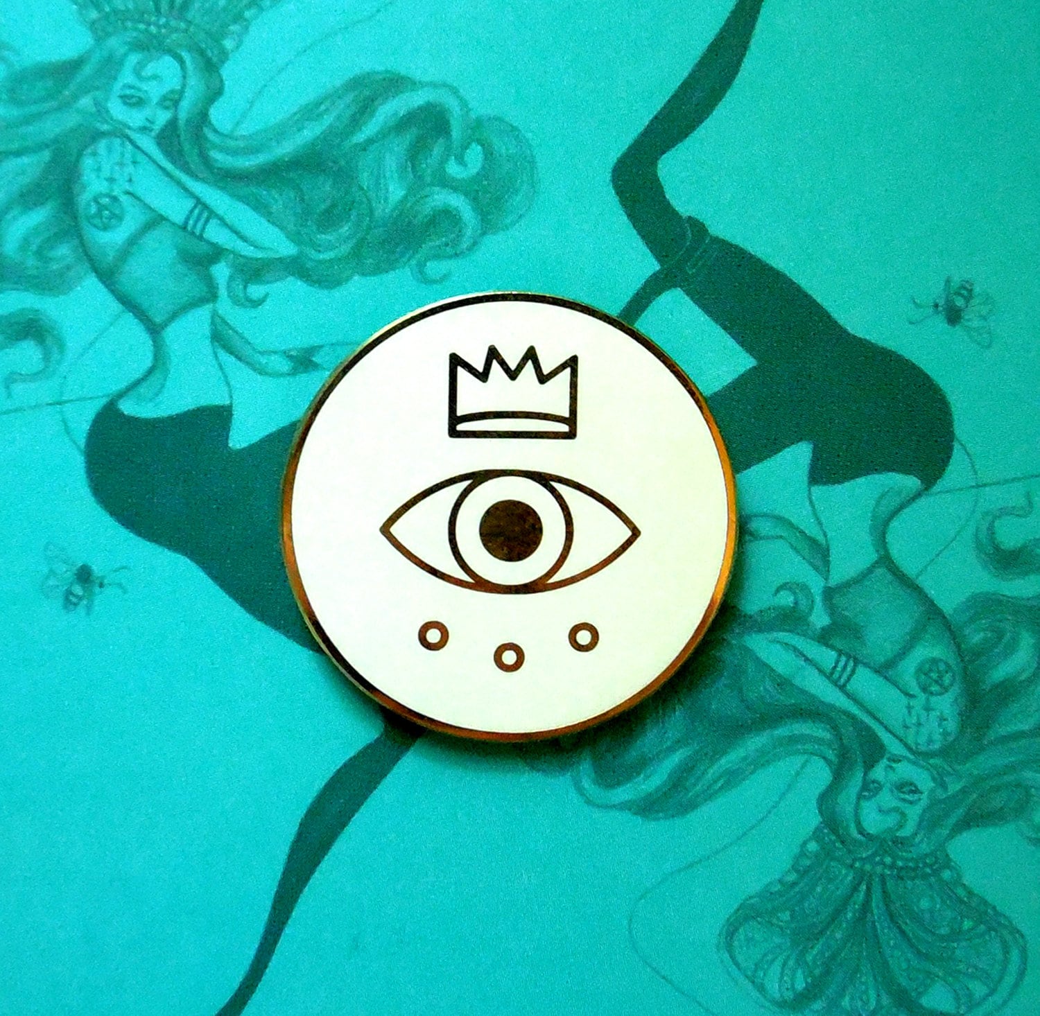 Royal Circle Enamel Pin - Etsy Canada