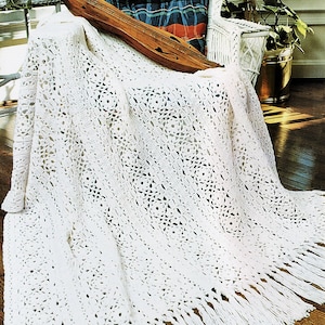 Stunning Irish Lace Heirloom Throw Rug in Aran, Vintage Crochet Pattern ...