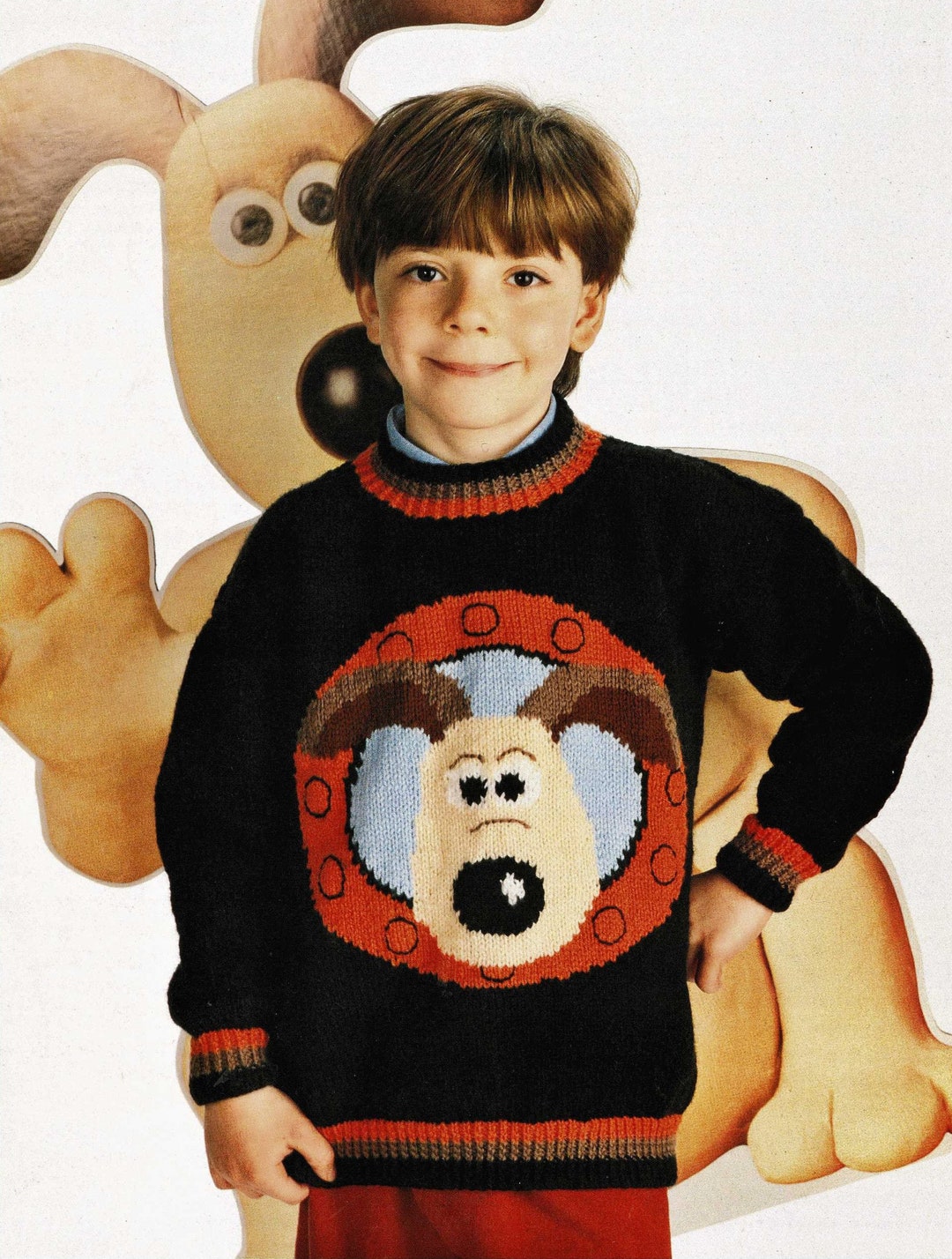 Childrens Smashing Gromit the Dog Looking Through the Porthole Sweater ...
