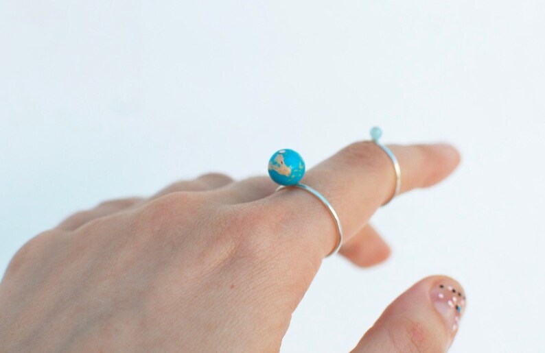 Earth and Moon Ring Set, Stacking Rings, Solar System Rings - Etsy