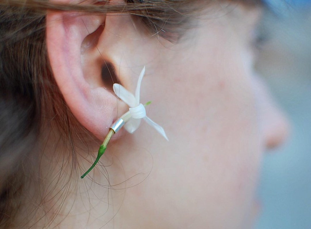 Mini Flower Holder Earstuds, Flower Vase Earrings, Minimalist Jewelry ...