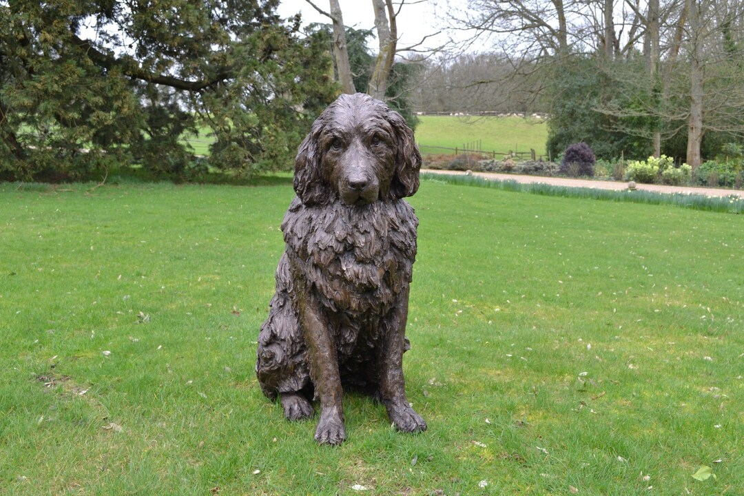 Sitting Newfoundland Dog Statue | Large Bronze Resin Sculpture ...