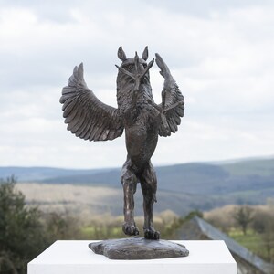 Heraldic Griffin Rampant Statue | Large Bronze Resin Sculpture ...