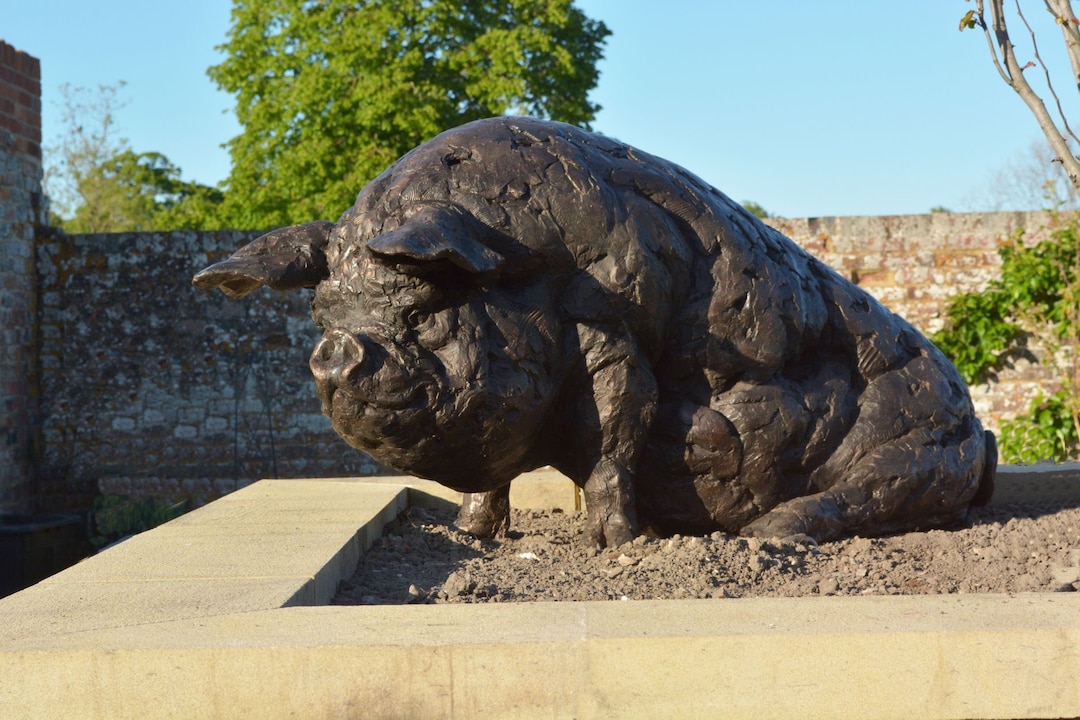 MADE WHEN ORDERED Foundry Bronze Sitting Pig Statue | Bronze Metal ...