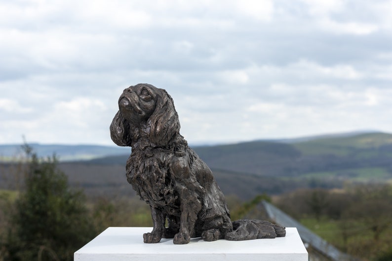 Sitting Cavalier King Charles Spaniel Statue | Large Bronze Resin ...