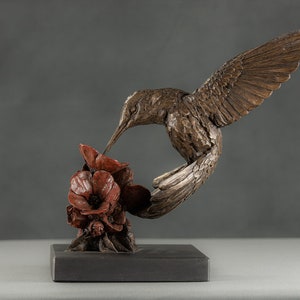 Bronze Resin Hummingbird Statue | Indoor Flying Bird Art | Life-size ...