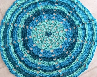 Beautiful Hand Crocheted Round Rug 40 Inches in Diameter - Etsy