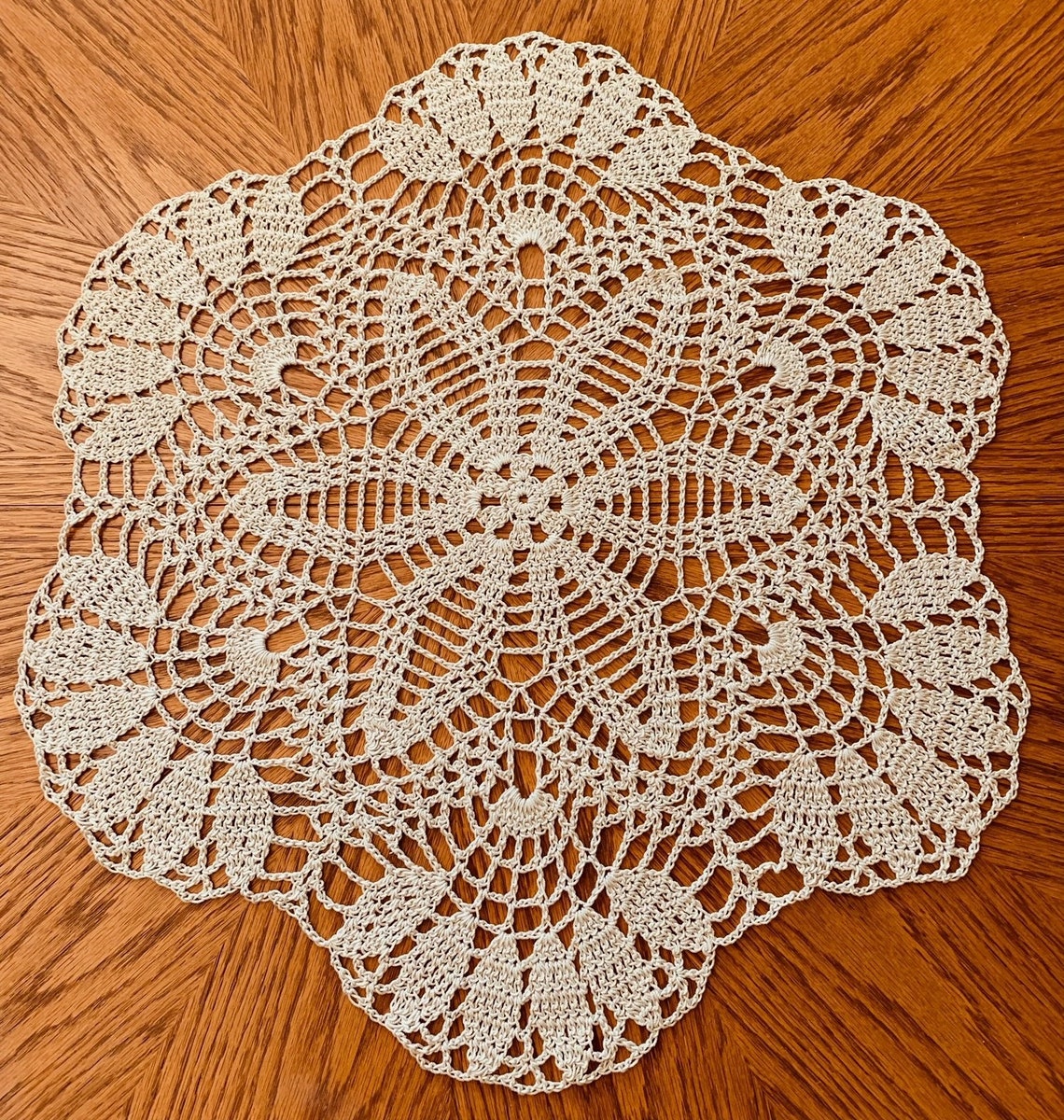 24-inch Vintage Style Doily, Tablecloth, Table Cover, Leaf Doily, Beige ...