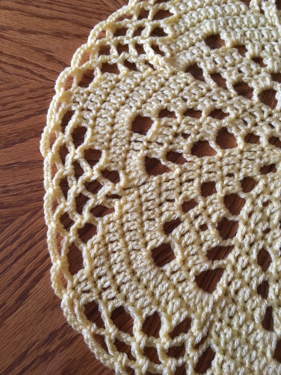 Pinwheel Design Doily Centerpiece Table-cover Crochet Table Décor ...