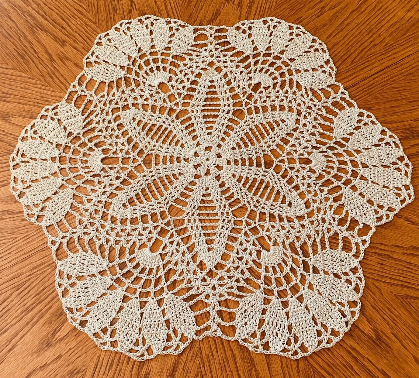 24-inch Vintage Style Doily, Tablecloth, Table Cover, Leaf Doily, Beige ...