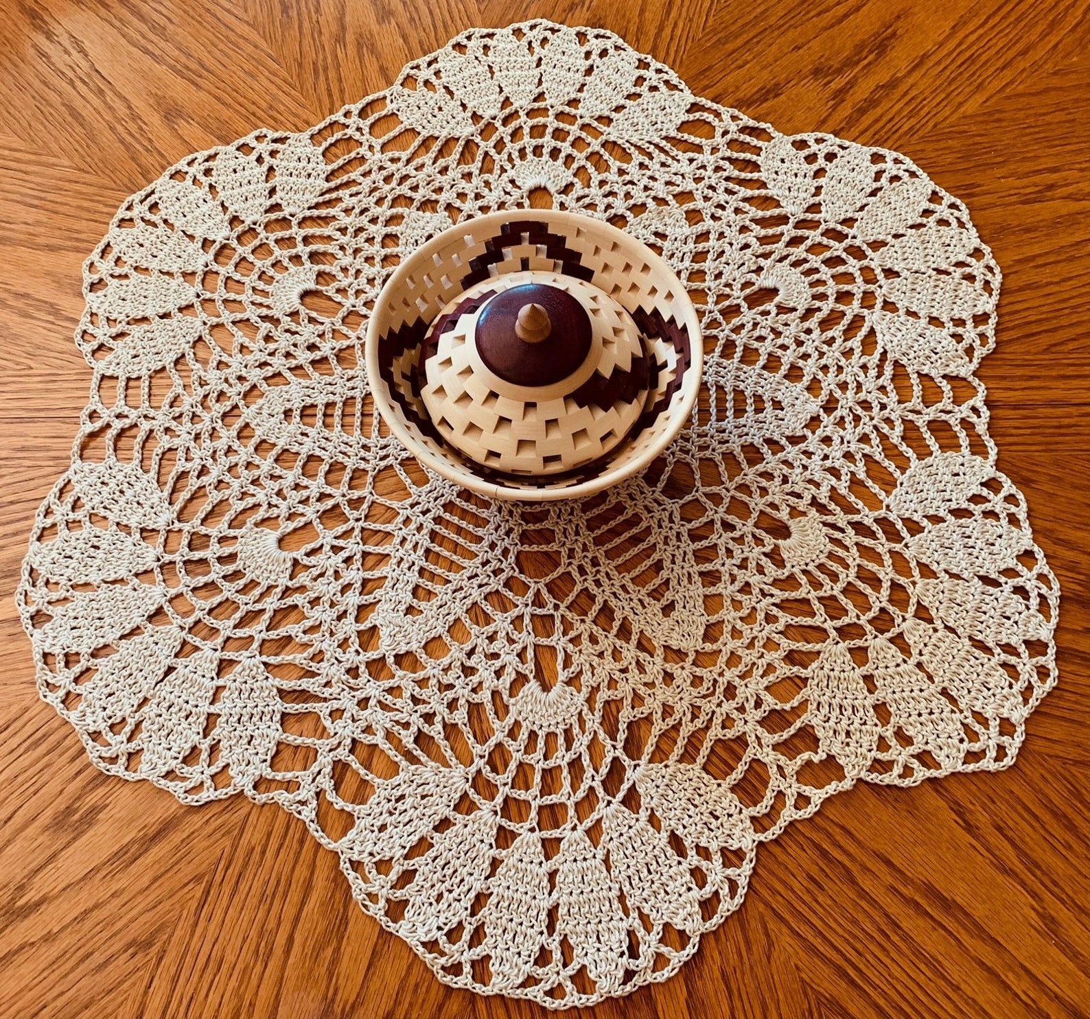 24-inch Vintage Style Doily, Tablecloth, Table Cover, Leaf Doily, Beige ...