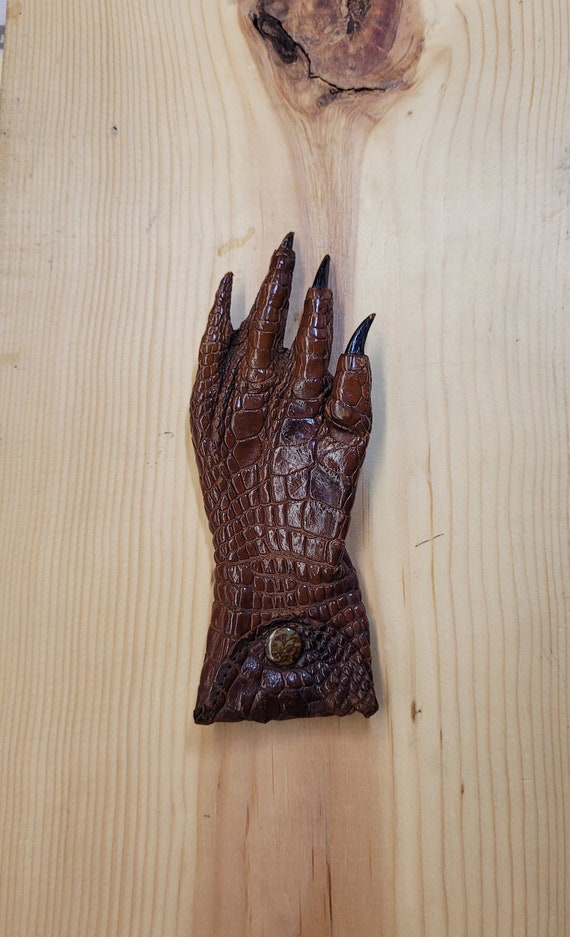 Vintage alligator foot paw - Gem