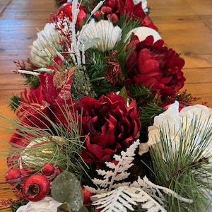Luxury Christmas Garland, Classic Red White Garland, Elegant Mantel ...