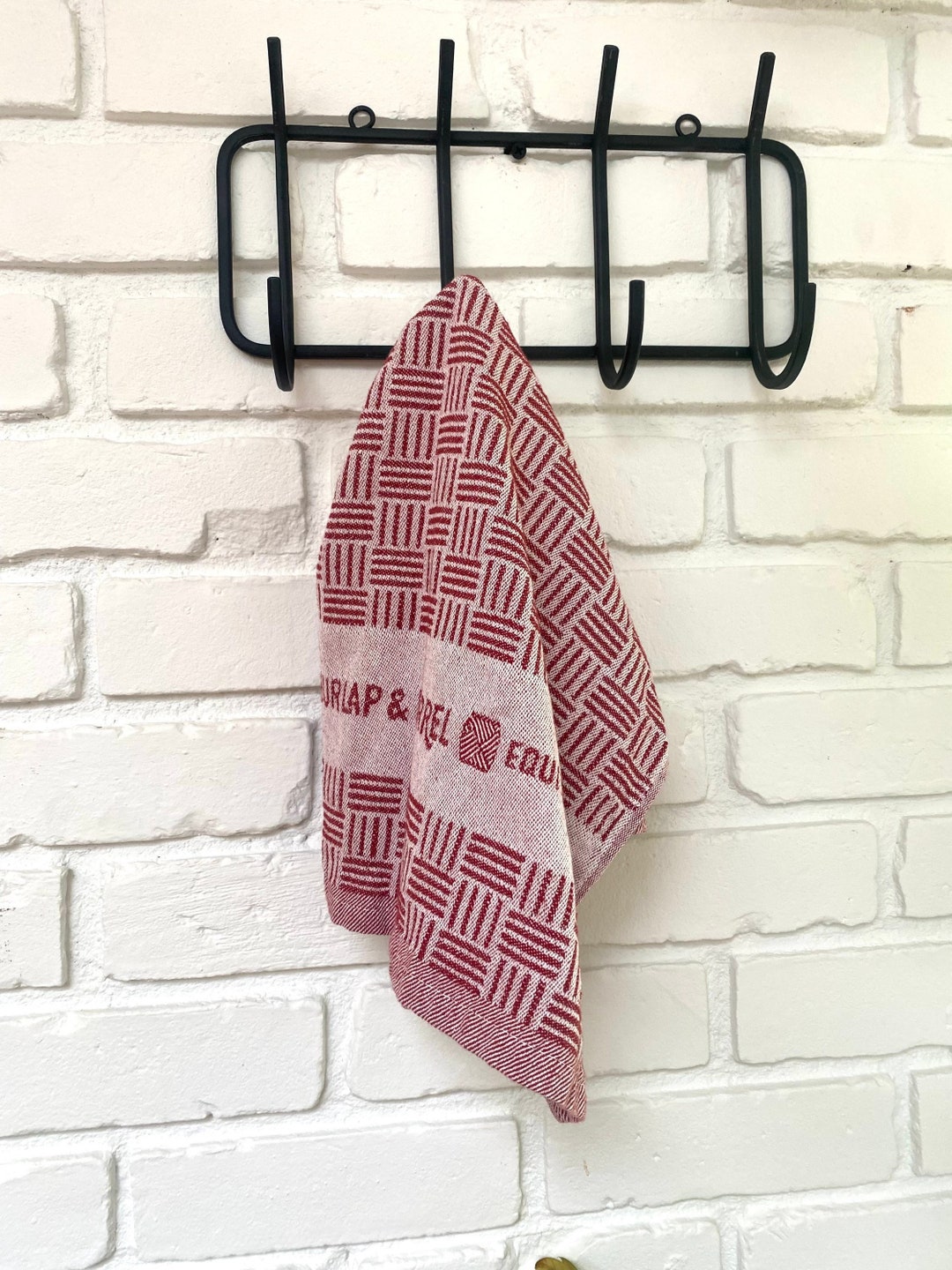 Beautiful Cast Iron Modern Black Wall Hook Rack With 4 Hooks - Great ...