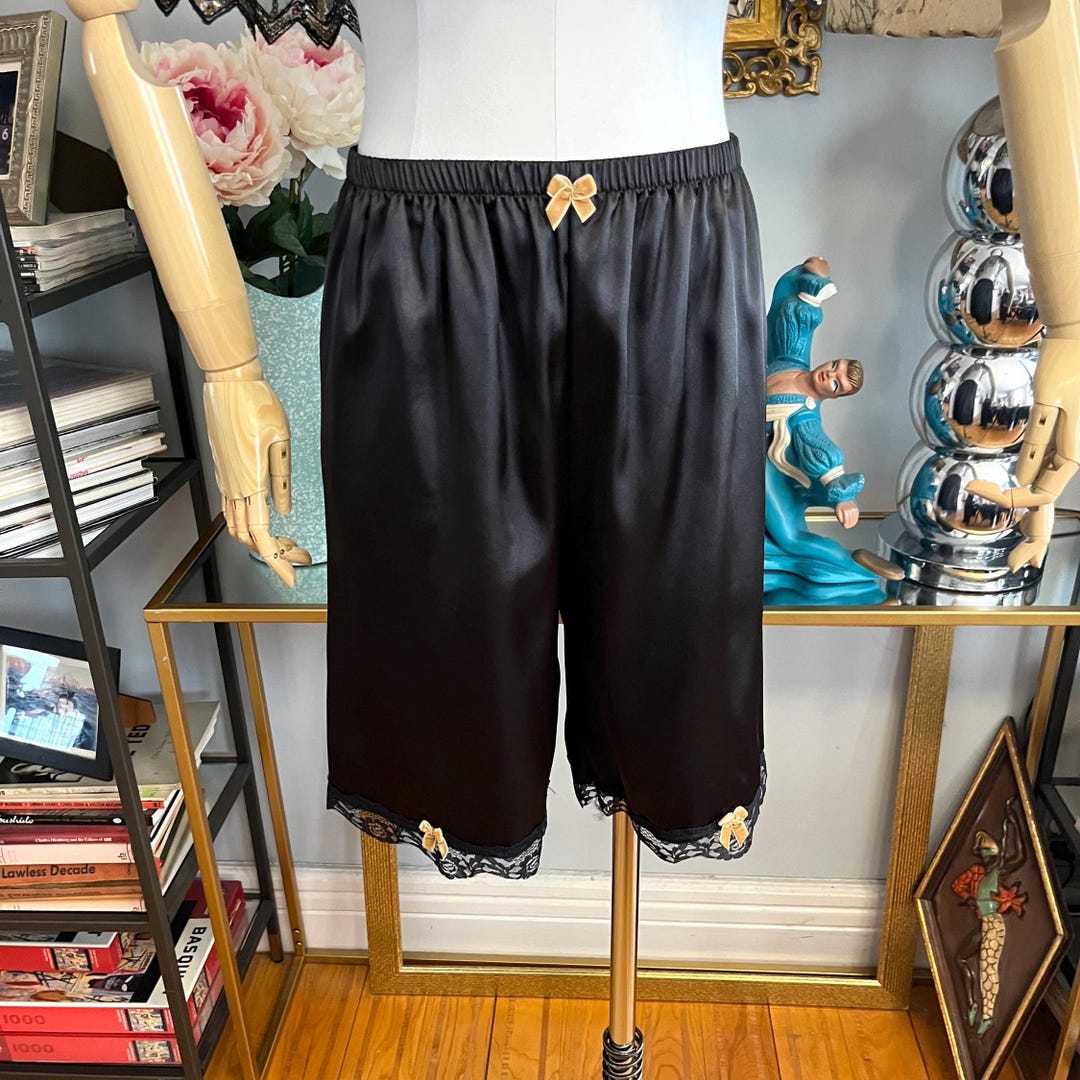 Black Satin Bloomers, Lace Trim Bloomers, Ladies Black Satin Bloomers ...