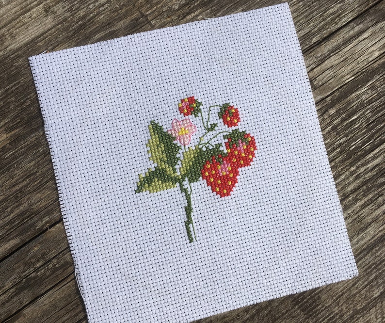 Strawberry Cross Stitch Pattern PDF. Digital Download. - Etsy