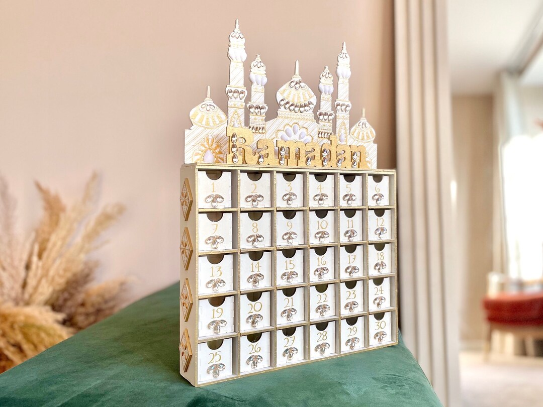 Aurora Luxury Wood Ramadan Mosque Countdown Calendar, Gold Ivory White ...