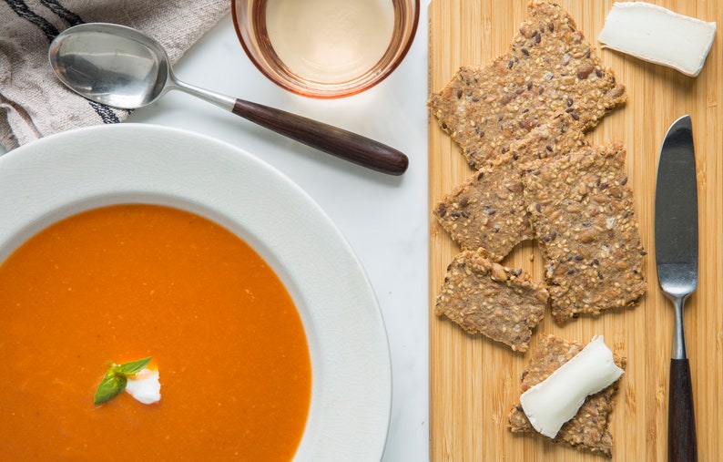 Knekkebrod Norwegian Homemade Crispbread • Delicious Healthy Filling ...