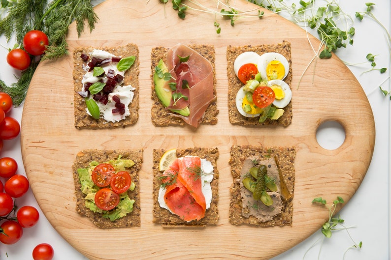 Knekkebrod Norwegian Homemade Crispbread • Delicious Healthy Filling ...