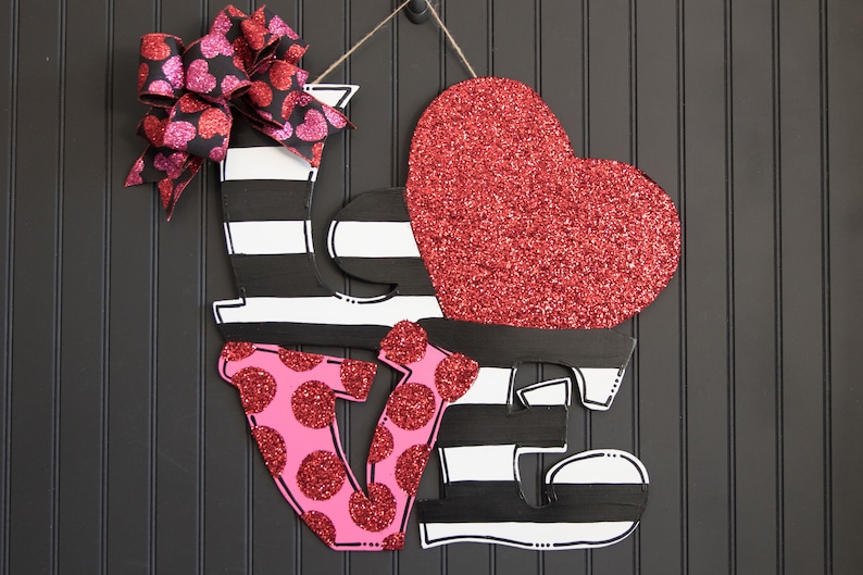 Valentine's day door hanger Love door hanger heart door | Etsy