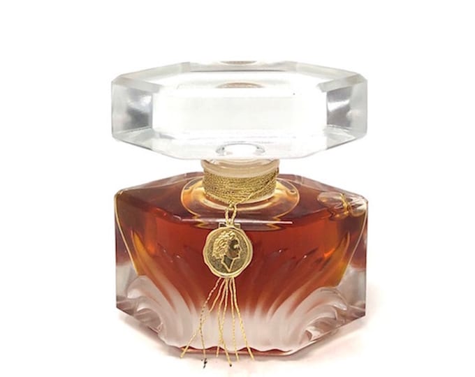 Caesars Woman vintage by Caesars World for Women 1 Oz Extravagant Pure ...